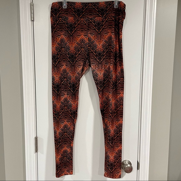 LuLaRoe | Pants & Jumpsuits | Lularoe Tall And Curvy Tc Leggings In ...